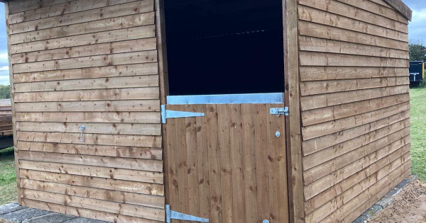 Standard Stable 12ft x 12ft