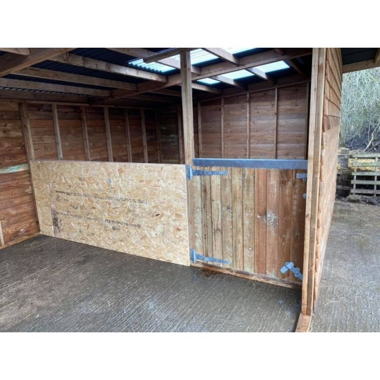 Internal Stables & Storage 24ft x 12ft